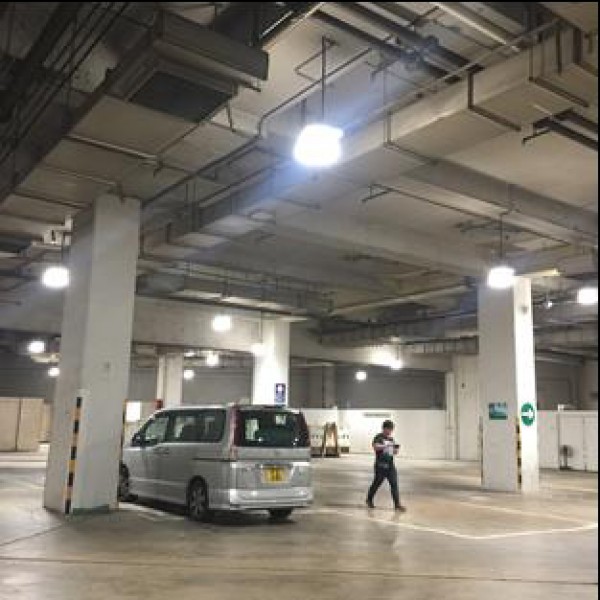 Plaza Hollywood Loading Bay | LED Lighting Solutions | 立花照明 TE Lighting ...